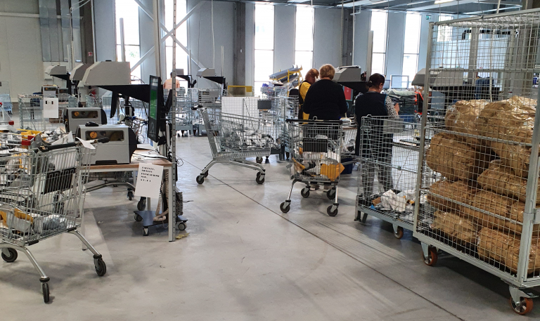 Parcel sorting - Mailroom Solutions